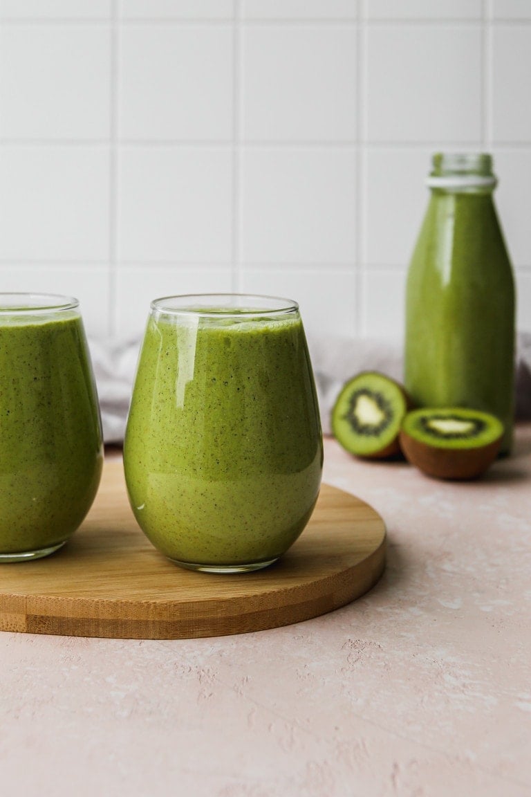 Healthy Kiwi Smoothie With Greek Yogurt | Walder Wellness, RD